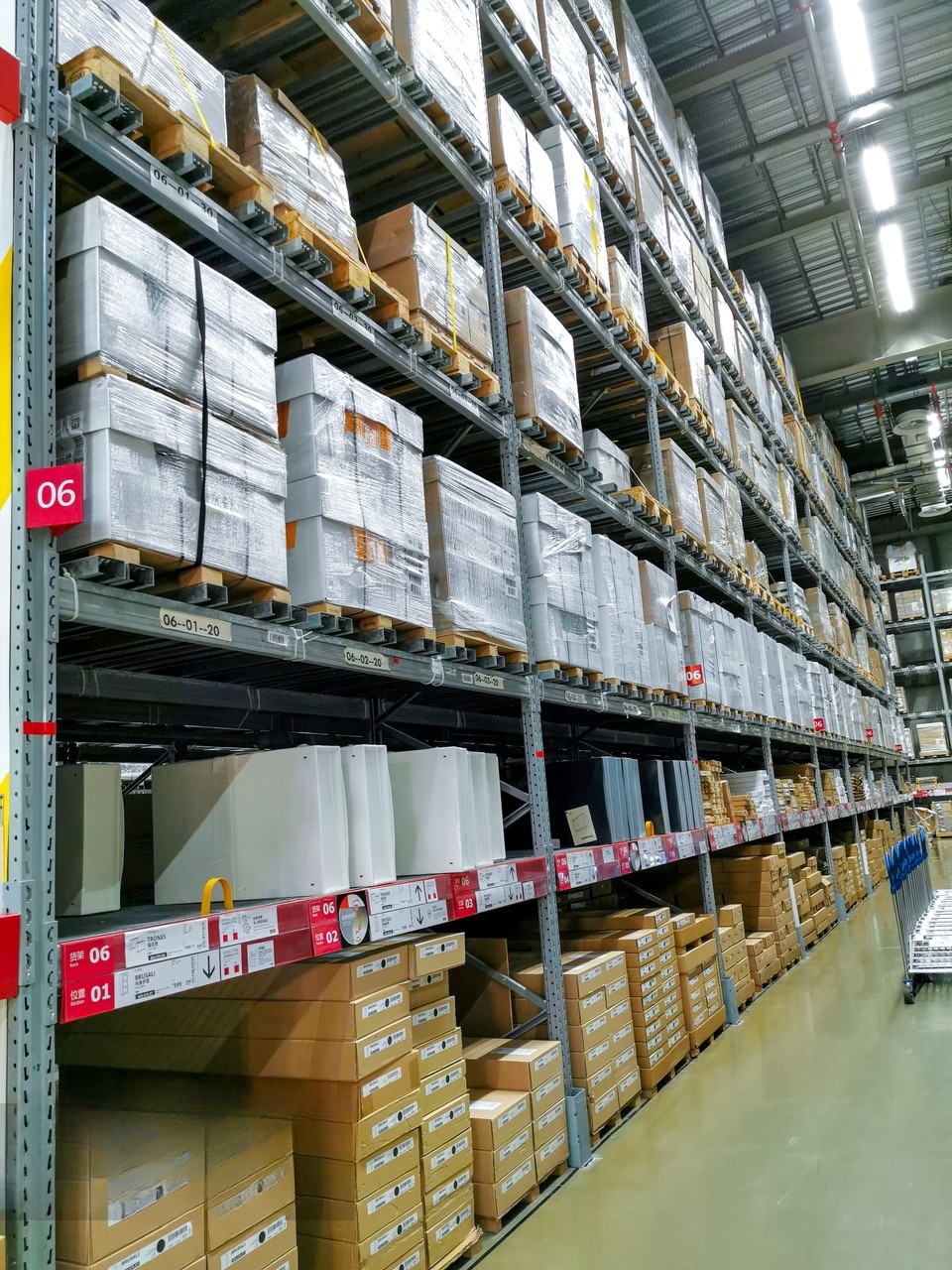 成品仓库6S管理现场示意图 - GMP1001